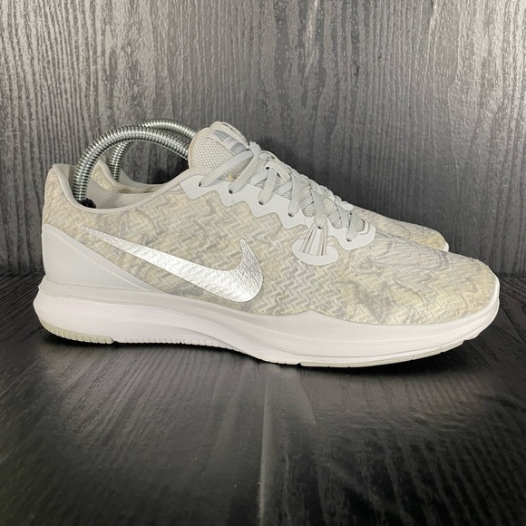 Nike | Shoes | Nike In Season Tr7 Womens Size 85 | Poshmark